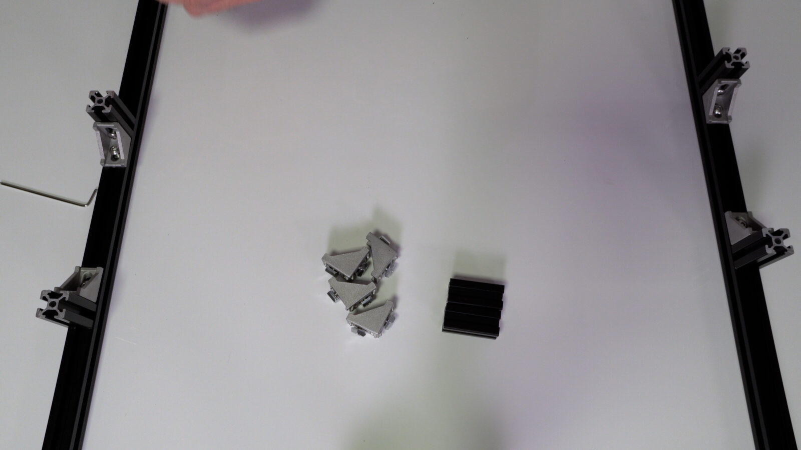 DIY Motorized Ultra Short Throw Projector Shelf – The Hook Up